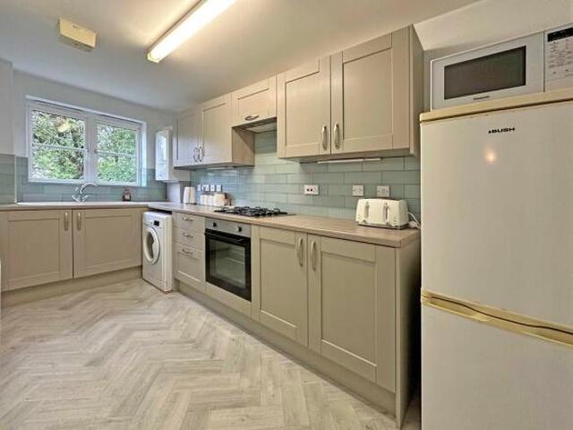 2 bedroom apartment for sale in Lewis Crescent, Exeter, EX2