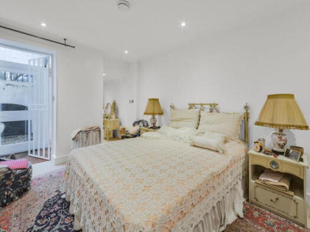2 bedroom apartment for sale in Lexham Gardens, Kensington, W8