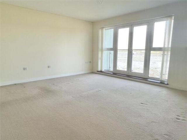 2 bedroom apartment for sale in Lifeboat Quay, Poole, Dorset, BH15