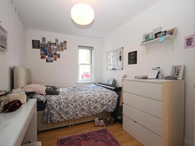 2 bedroom apartment for sale in Linden Road, Bedford, MK40