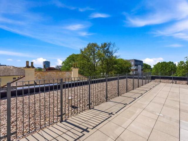 2 bedroom apartment for sale in Lindfield Place 18 Farncombe Road, Worthing, BN11 2FQ, BN11