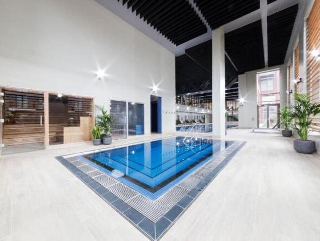 2 bedroom apartment for sale in Liner House, Royal Wharf, E16