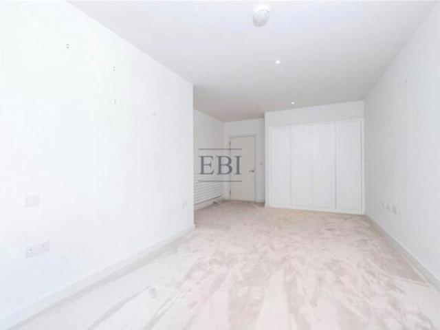2 bedroom apartment for sale in Liner House, Royal Wharf, Royal Victoria Docks, E16