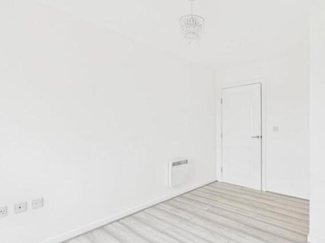 2 bedroom apartment for sale in Little Brights Road, Belvedere, DA17