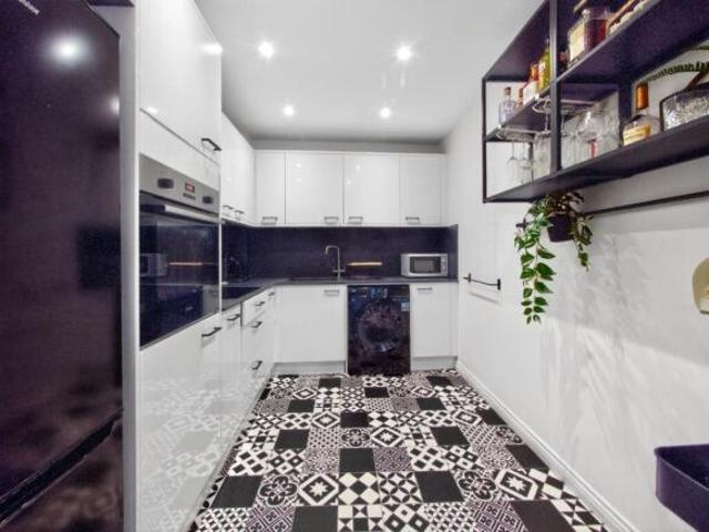 2 bedroom apartment for sale in Little Hallfield Road, York, YO31