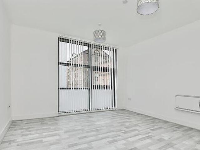 2 Bedroom Apartment For Sale In Liverpool