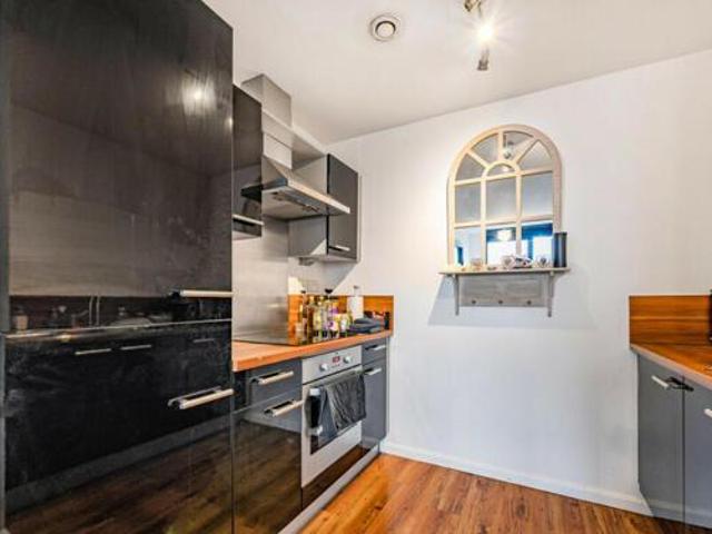 2 Bedroom Apartment For Sale In Liverpool