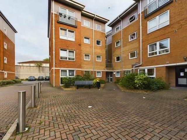 2 Bedroom Apartment For Sale In Liverpool