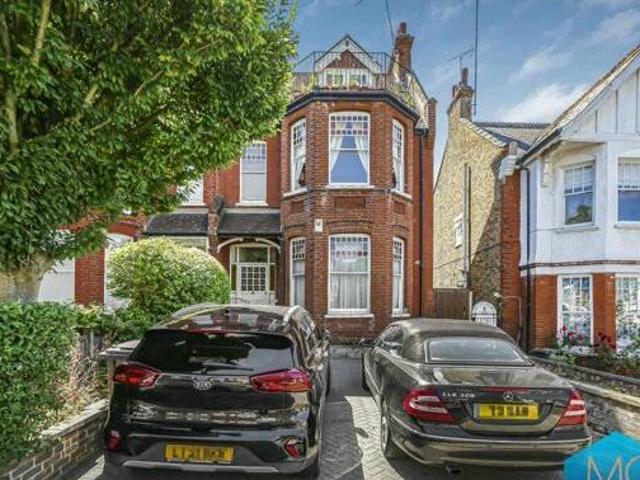 2 Bedroom Apartment For Sale In London