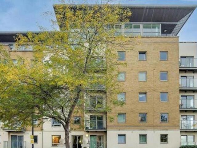 2 Bedroom Apartment For Sale In London
