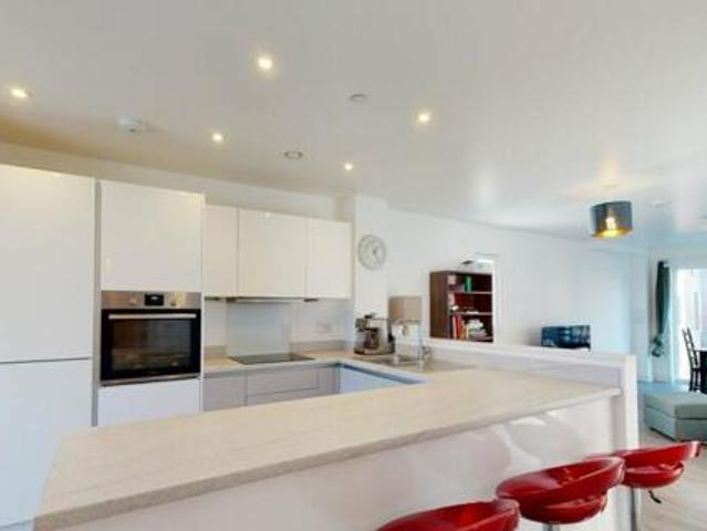 2 Bedroom Apartment For Sale In London