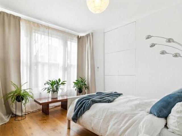 2 Bedroom Apartment For Sale In London