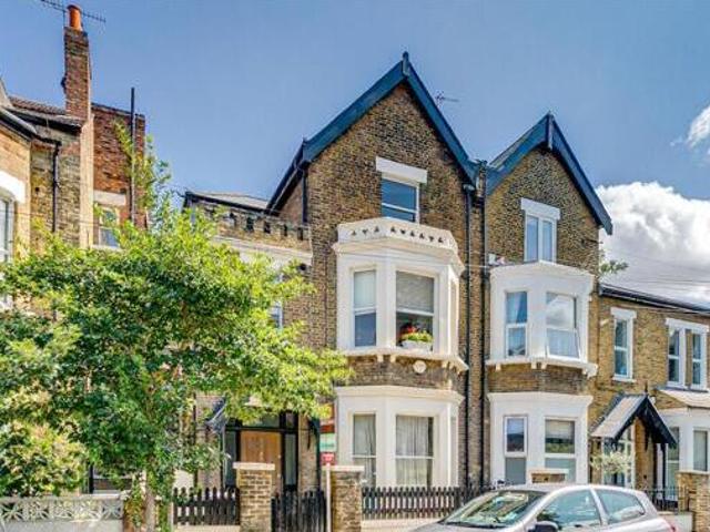 2 Bedroom Apartment For Sale In London
