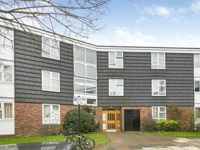 2 Bedroom Apartment For Sale In London