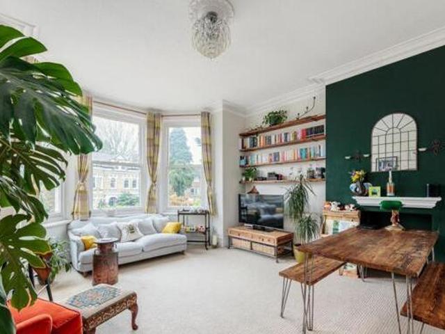 2 Bedroom Apartment For Sale In London