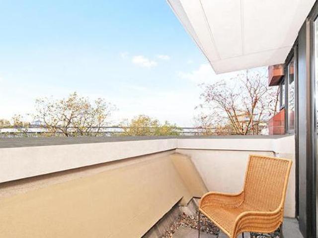 2 Bedroom Apartment For Sale In London