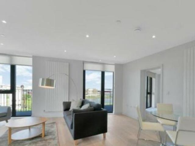 2 Bedroom Apartment For Sale In London