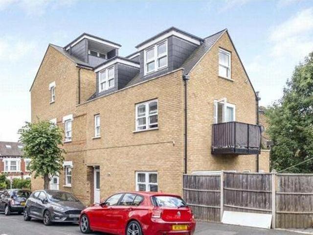 2 Bedroom Apartment For Sale In London