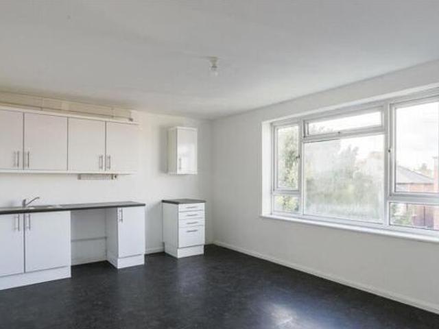 2 Bedroom Apartment For Sale In London