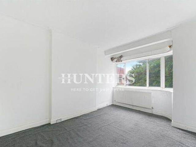 2 Bedroom Apartment For Sale In London