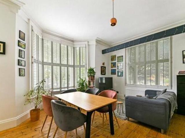 2 Bedroom Apartment For Sale In London