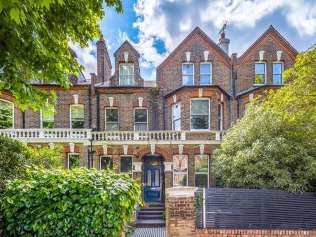 2 Bedroom Apartment For Sale In London