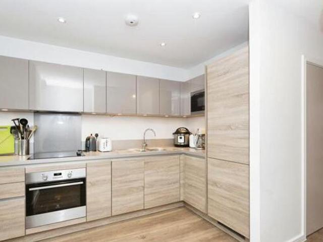 2 Bedroom Apartment For Sale In London