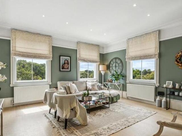 2 Bedroom Apartment For Sale In London