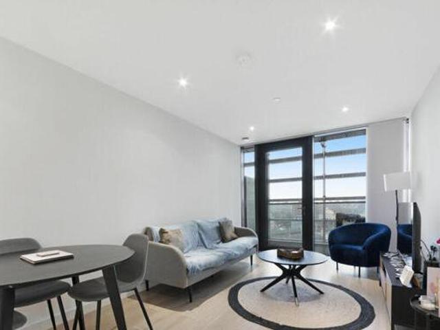 2 Bedroom Apartment For Sale In London