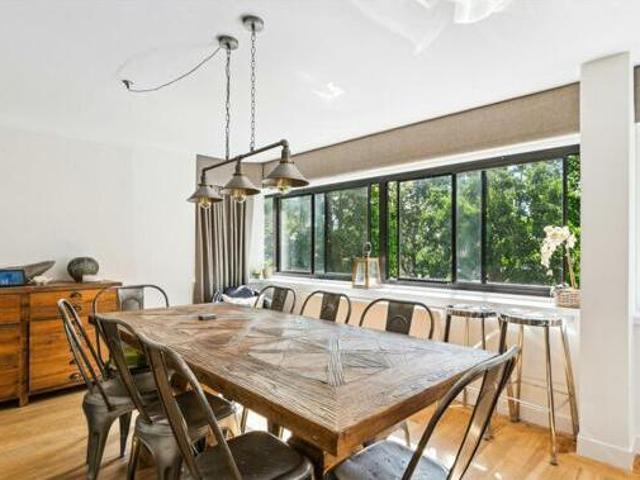 2 Bedroom Apartment For Sale In London