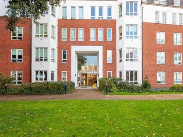 2 Bedroom Apartment For Sale In London