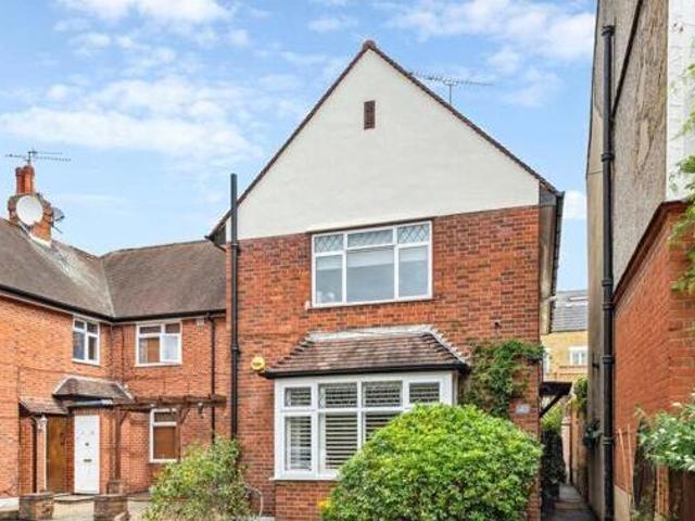 2 Bedroom Apartment For Sale In London