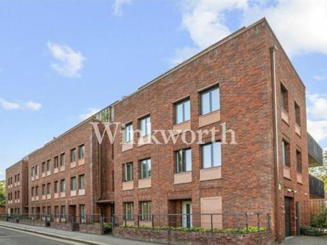 2 Bedroom Apartment For Sale In London