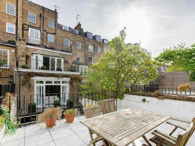 2 Bedroom Apartment For Sale In London