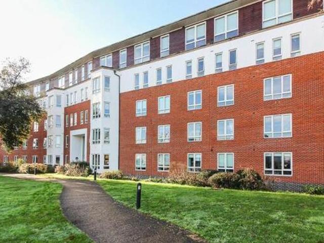 2 Bedroom Apartment For Sale In London