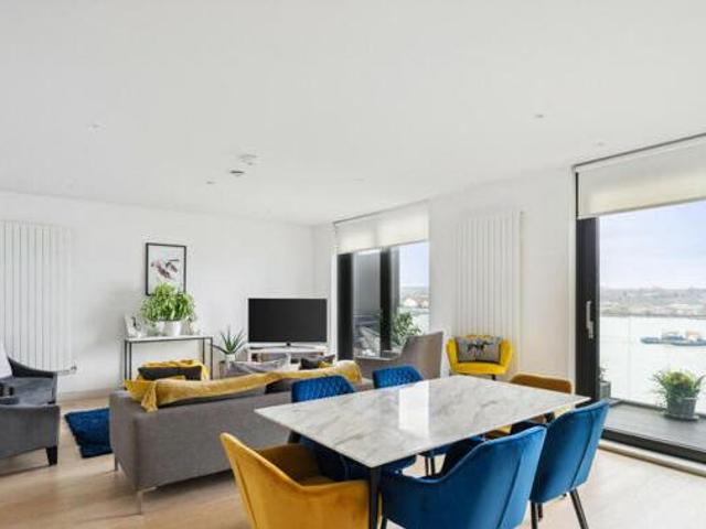 2 Bedroom Apartment For Sale In London