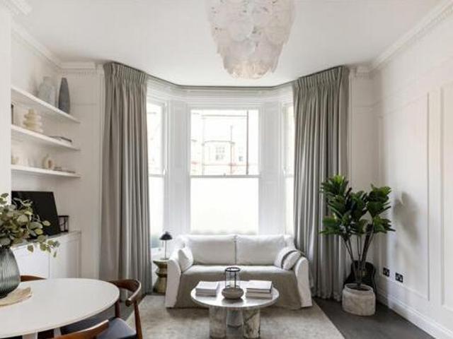 2 Bedroom Apartment For Sale In London