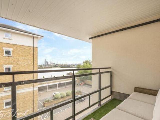 2 Bedroom Apartment For Sale In London