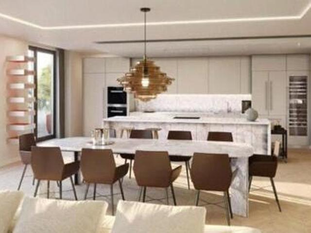 2 Bedroom Apartment For Sale In London