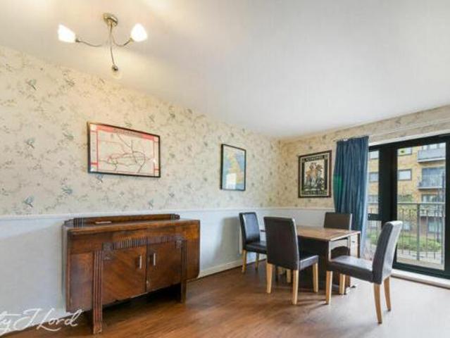 2 Bedroom Apartment For Sale In London