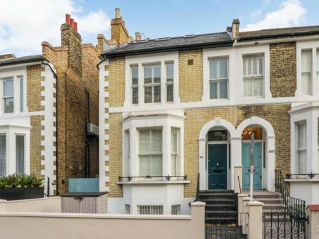 2 Bedroom Apartment For Sale In London