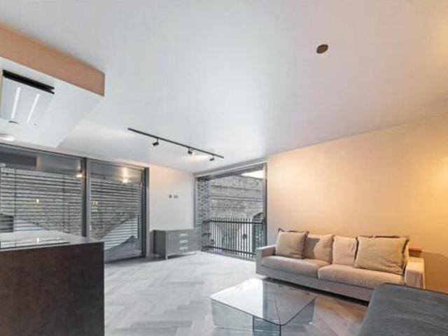 2 Bedroom Apartment For Sale In London