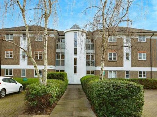 2 Bedroom Apartment For Sale In London