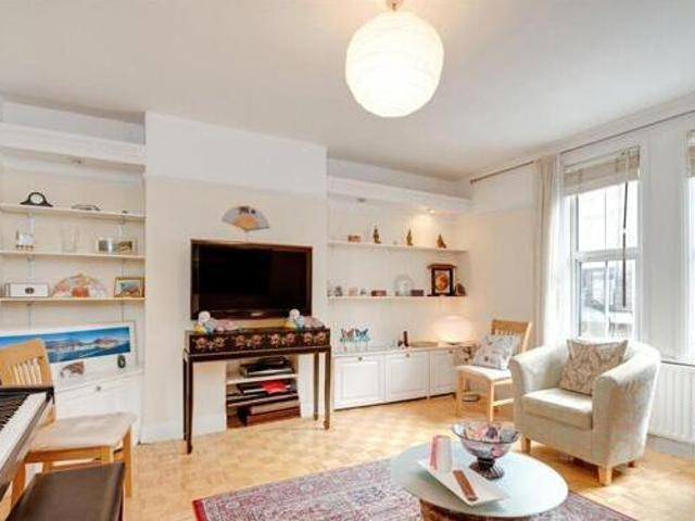 2 Bedroom Apartment For Sale In London