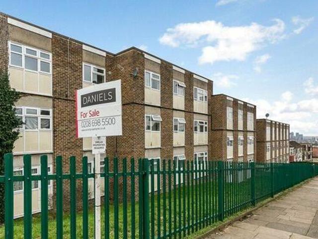 2 Bedroom Apartment For Sale In London