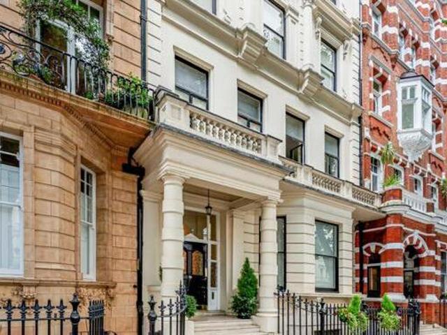 2 Bedroom Apartment For Sale In London