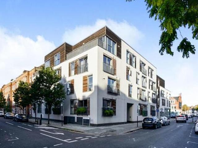 2 Bedroom Apartment For Sale In London