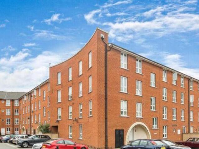 2 Bedroom Apartment For Sale In London