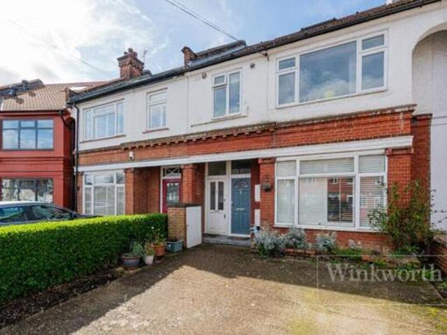 2 Bedroom Apartment For Sale In London