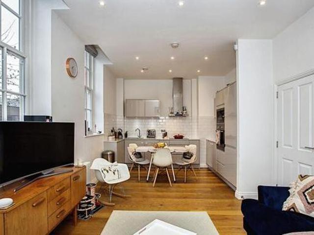 2 Bedroom Apartment For Sale In London